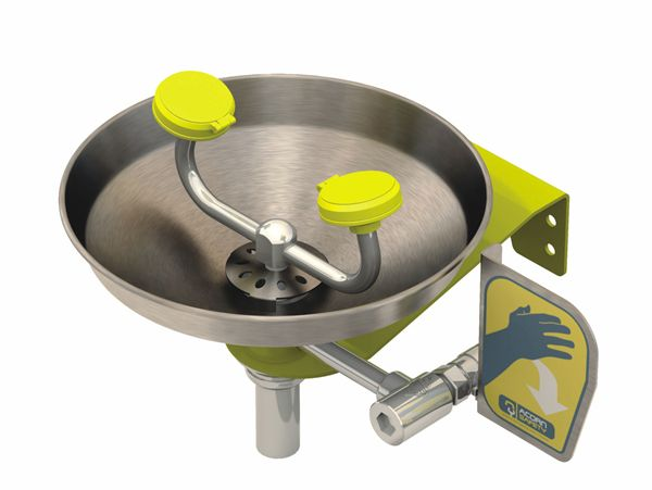 User Guide: How To Use An Emergency Eye Wash Station